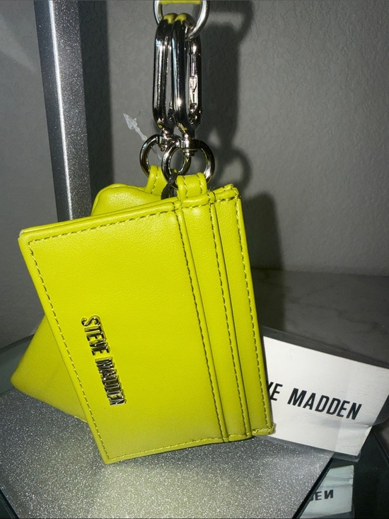 Steve Madden | Bags | Steve Madden Barisa Pouch With Branded Wristlet ...